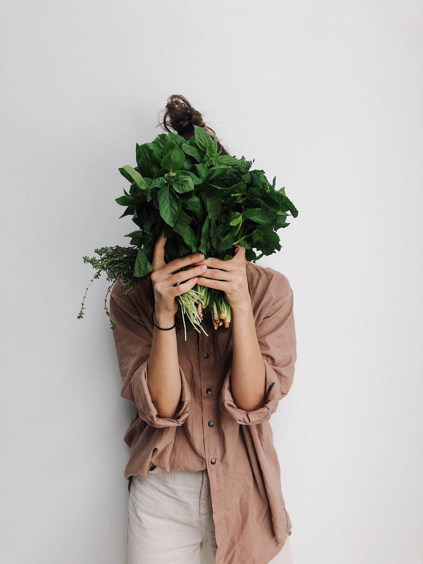 Vegan Teeth Whitening: Vegan-friendly Ways to Whiten Teeth